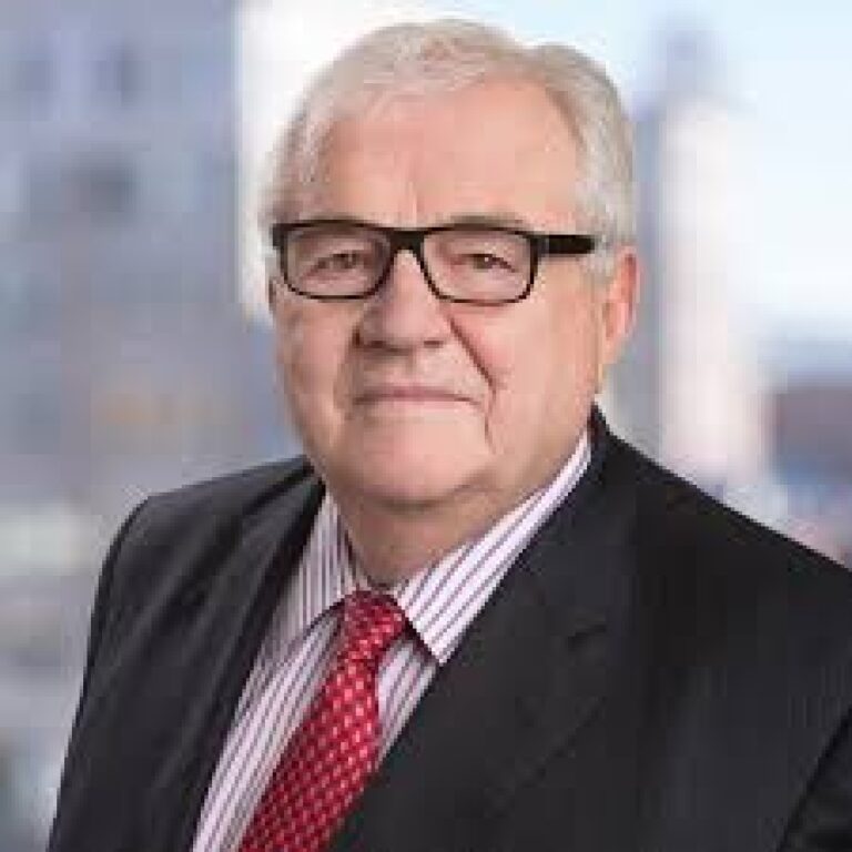 105 Roy T Bennett Quotes on Positivity and Personal Growth